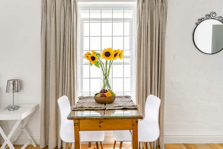 Aboyne Cottage—peaceful Oasis In Quiet Cul-de-sac - Cape Town