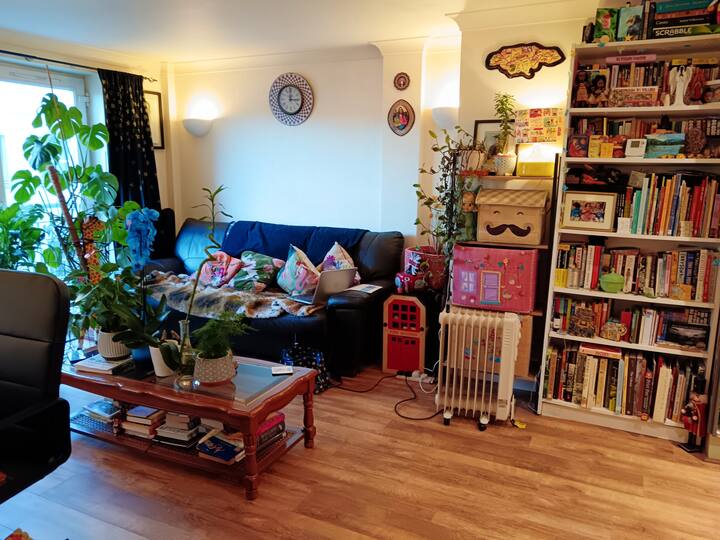 Modern Arty And Cosy Apartment - Folkestone