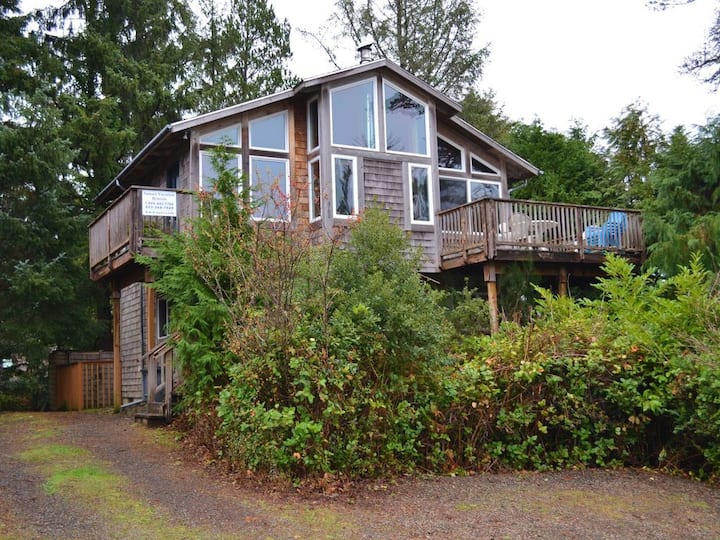 Classic Beach House. Short Walk To Beach & Town. - Manzanita, OR