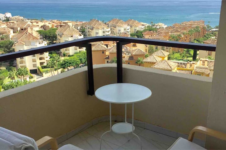 Marbella: Acogedor Apartamento Con Vistas Al Mar - Costa del Sol
