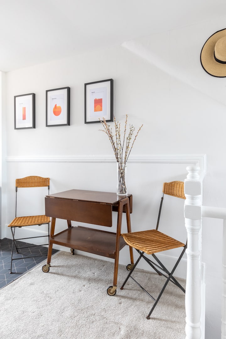 Seaside Victorian Flat – Steps From The Beach - Westgate-on-Sea