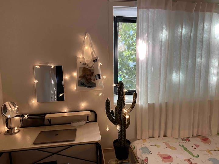 Amazing Room In Hongdae-5mins From Subway - South Korea