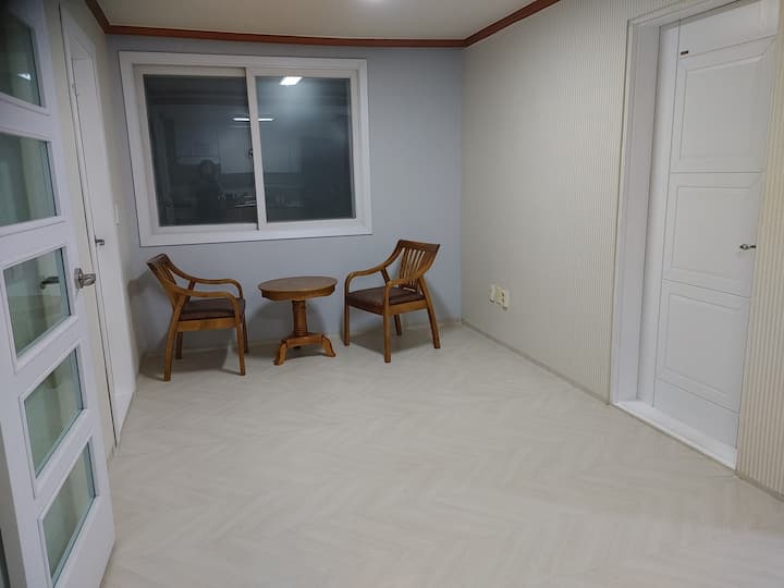 301)kaist도보15분,거실넓은투룸,wi-fi,월평역도보8분 - Daejeon