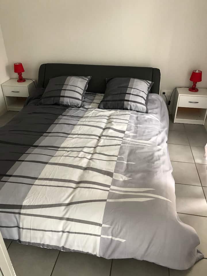 T2 Neuf A Proximité De La Plage 5 Mn En Voiture - Hendaya