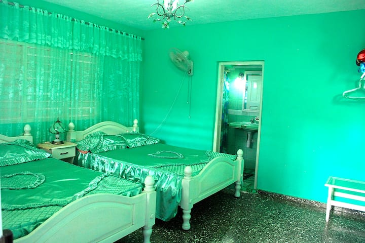 Cubano Por Dentro - Vinales