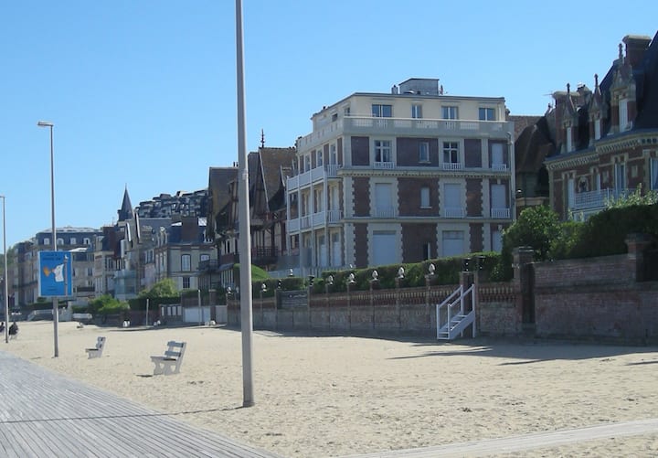 Les Pieds Dans Le Sable ! - Trouville-sur-Mer