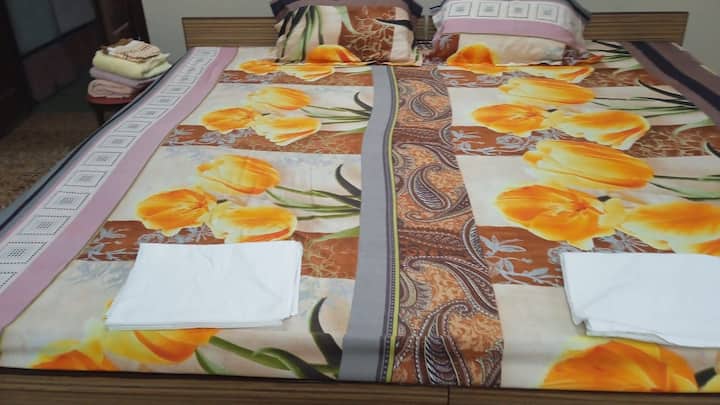 Lakhmani Mansion - 1 Bedroom With Parking - Howrah