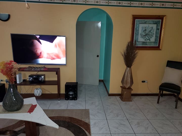Prestige At Westgate Hills-4 Bedrooms With Dry Bar - Montego Bay