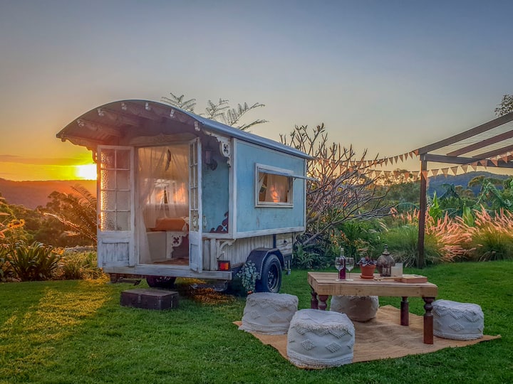 Gypsy Wagon Glamping Experience For Couples - Tamborine Mountain