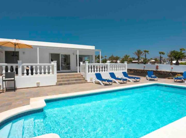 Luxury Villa In Playa Blanca - Playa Blanca