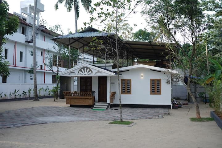 Eden Beach Villa - Kodungallur