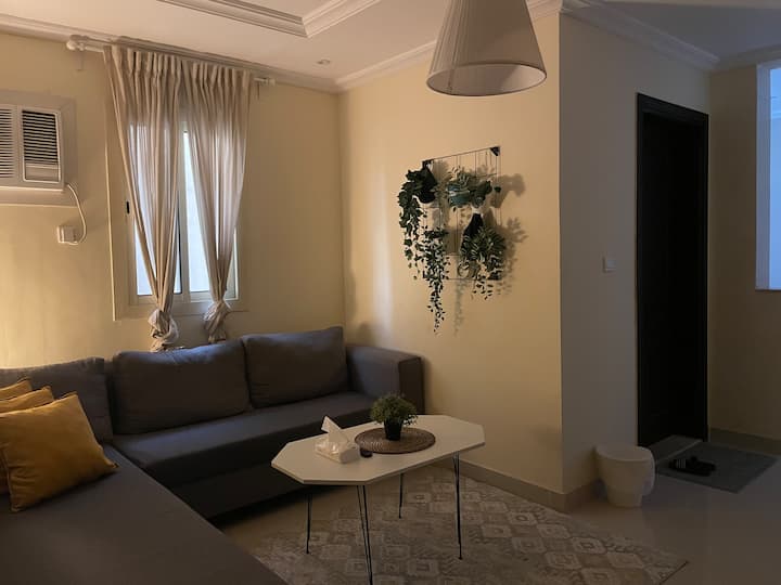 Small Comfy Apartment - Jeddah
