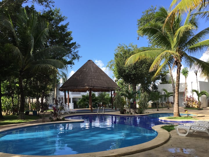 Hermosa Casa Con Aires Acondicionados Y Alberca! - Playa del Carmen