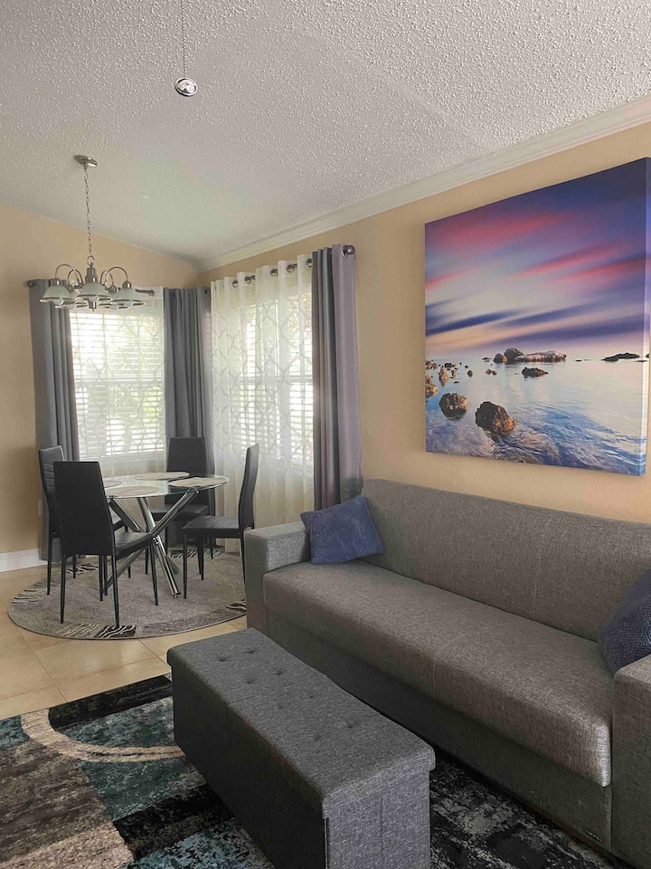 Beautiful Apartment In Luxury Condominium - Fort Myers, FL