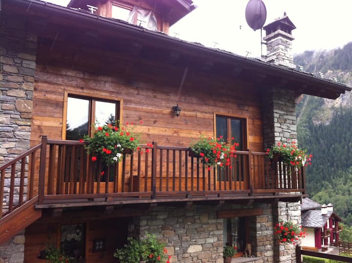 Pietre  Del Monte Bianco - Courmayeur