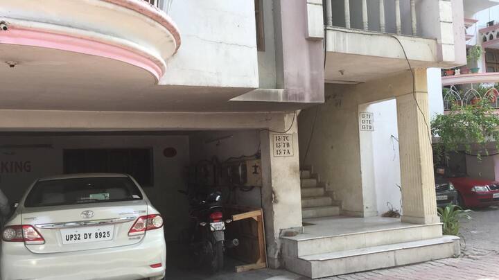 Lucknow Holiday Rentals & Homes - Uttar Pradesh, India | Airbnb