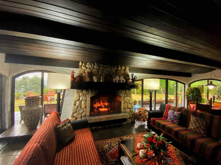 Casa Perto Do Centro, Super Wi-fi E Vista Linda!! - Campos do Jordão