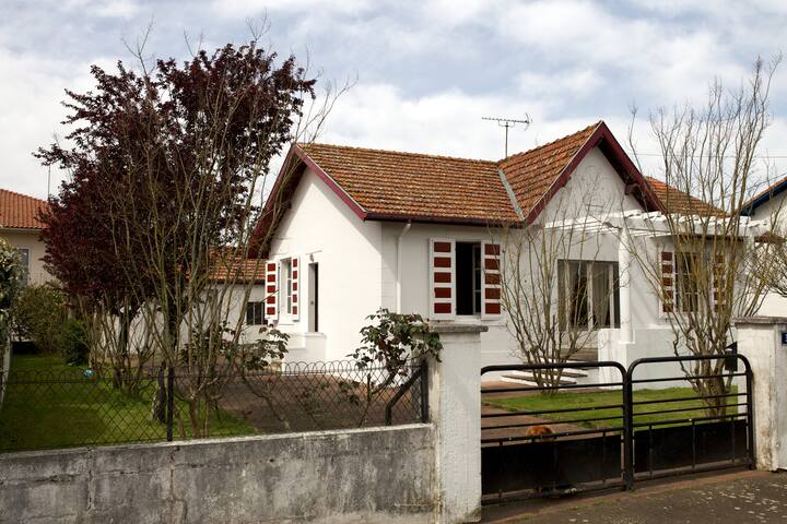 Maison Entre Biarritz / Hossegor 2,5km De La Plage - Bayonne