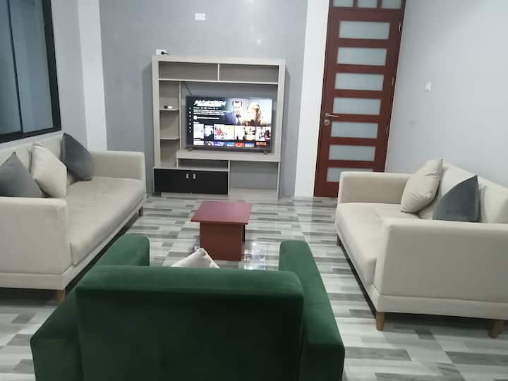 Departamento Familiar Con Aire Acondicionado - Tarapoto