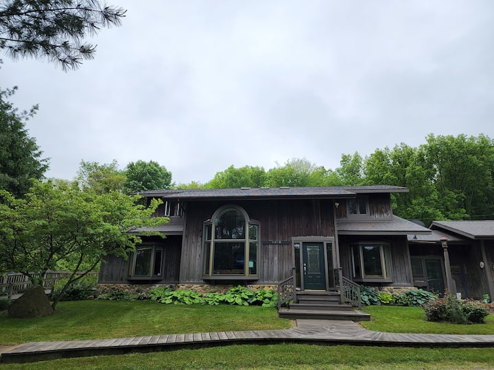 Gorgeous Home Nestled On 10 Acres - Berrien Springs, MI