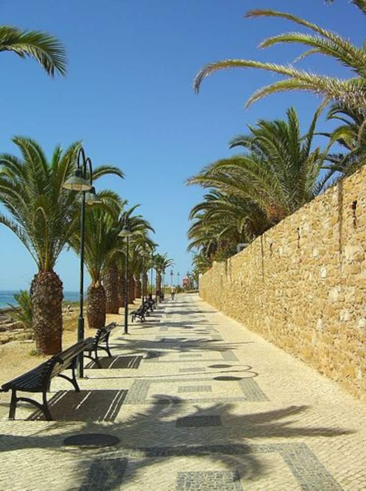 Cantinho Da Bea Central Com Wifi A Passos Da Praia - Praia da Luz