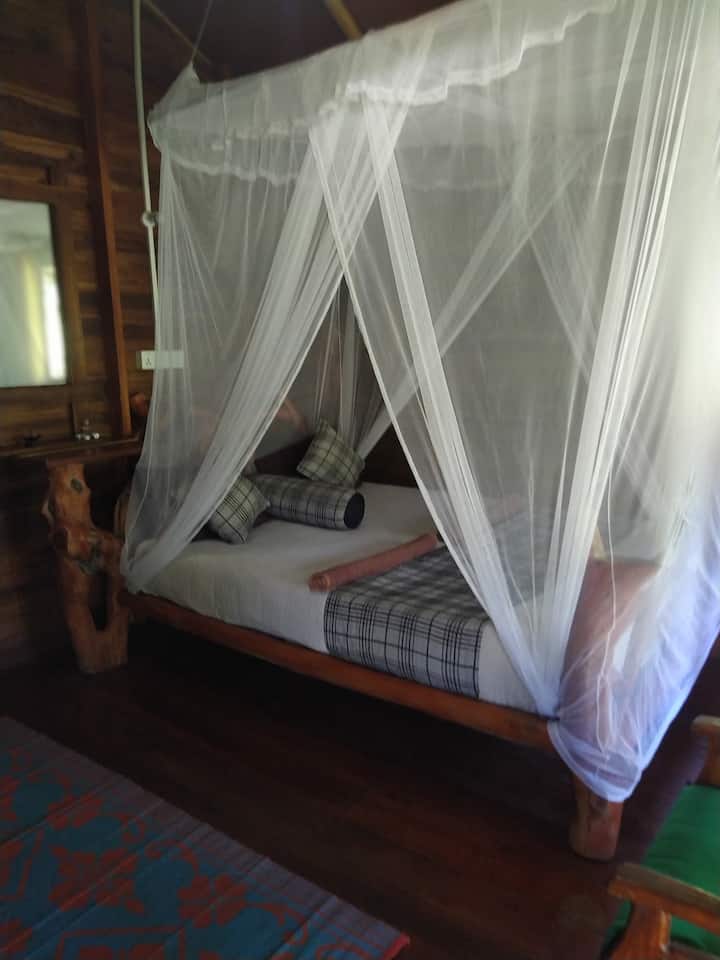 Ella Treehouse Pearl - Treehouses for Rent in Ella, Uva Province, Sri ...