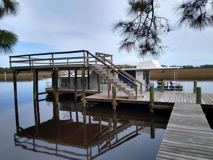 12 Best Airbnb Houseboats in Florida, USA - Updated 2024 | Trip101
