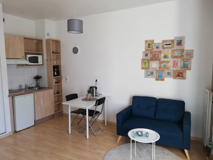T2 De 32 M2 Cosy à 2 Pas Du Centre Ville - 엑쓰 레 방
