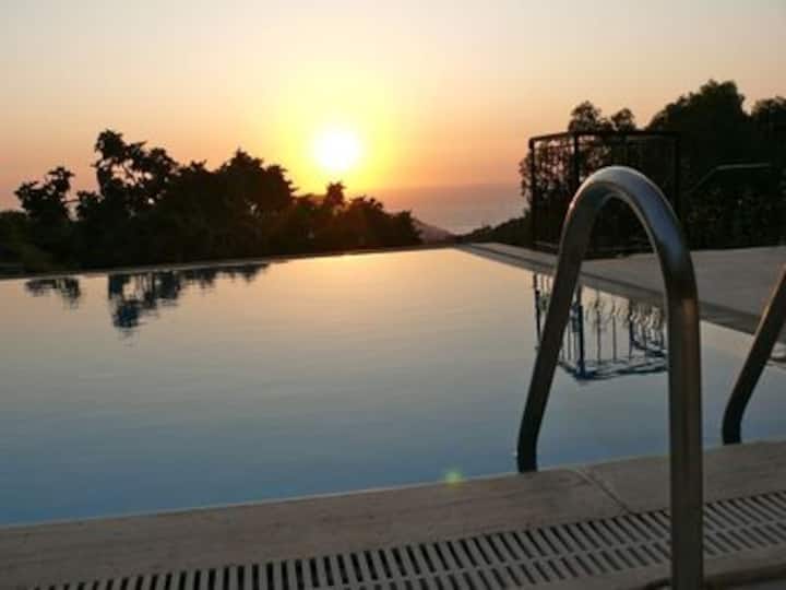 A Dream Sunset View : Villa Tibet - Yalıkavak