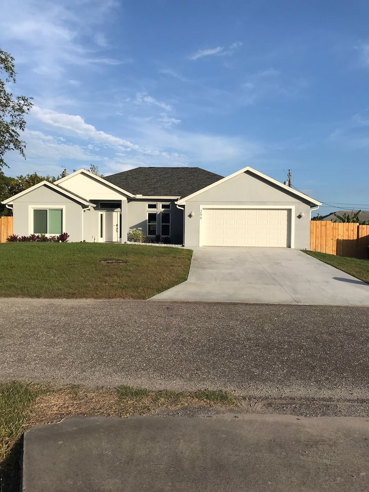 Gulf Coast Home - Venice Beach, FL