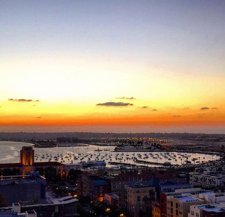 Amazing View, Excellent Location In Little Italy! - San Diego, CA