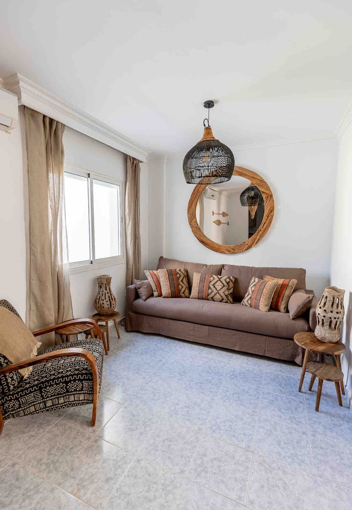 Driftwood-earthy, Peaceful, Calm - Nerja
