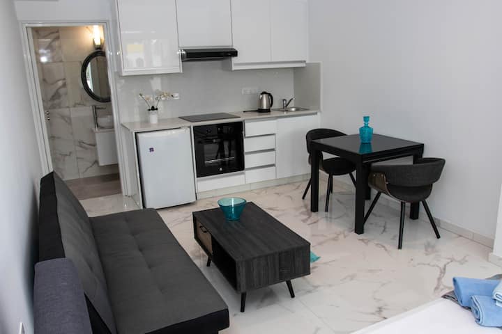 Superior Studio On Nissi Avenue In Ayia Napa - Ayia Napa