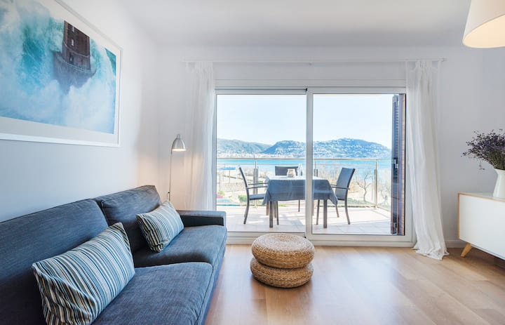 Top 10 Beachfront Airbnb Vacation Rentals In Spain - Updated 2024 | Trip101