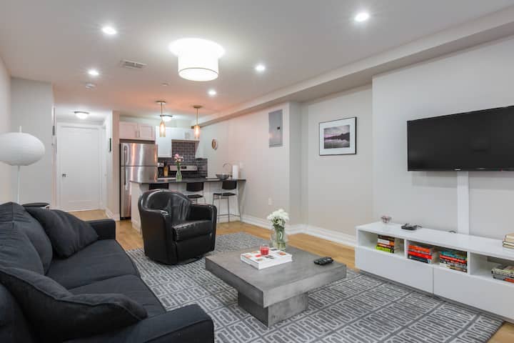 Private Entrance 2 Bedroom Apt—amazing Location!!! - Brooklyn, NY