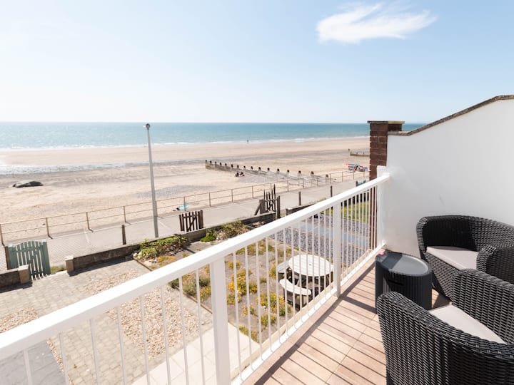 Four Degrees West Beach House In Tywyn - Tywyn