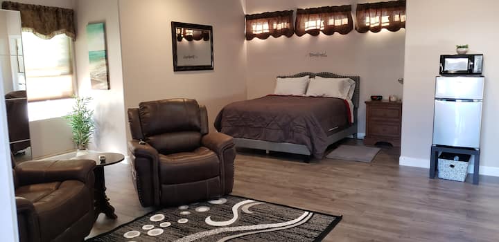 Private Studio W/own Entrance! - Vista, CA