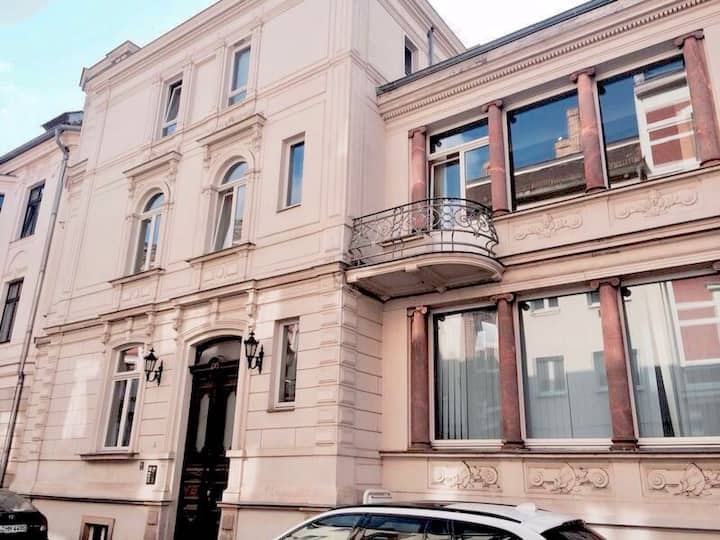 Herrliche Hochparterrewohnung - Leipzig