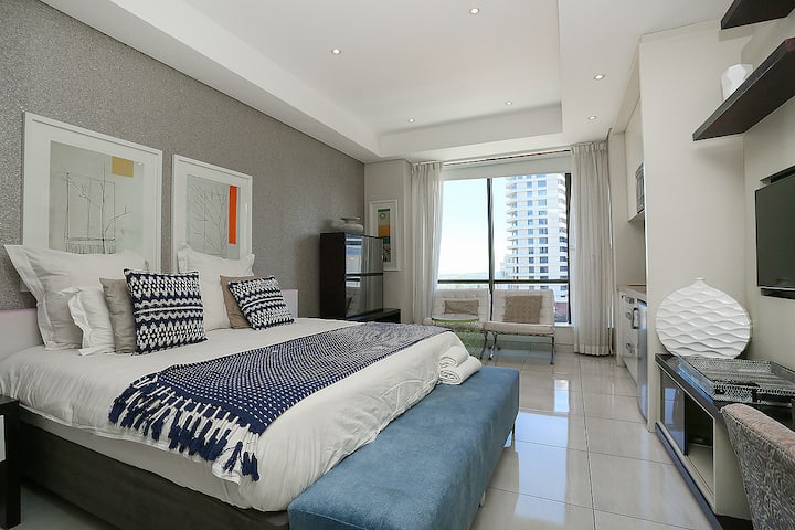 Sandton Skye Apartment #602 - Sandton