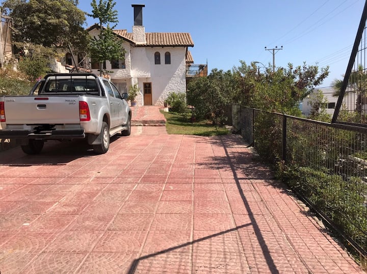 Casa Frente Bahía La Herradura Con Excelente Vista - Coquimbo