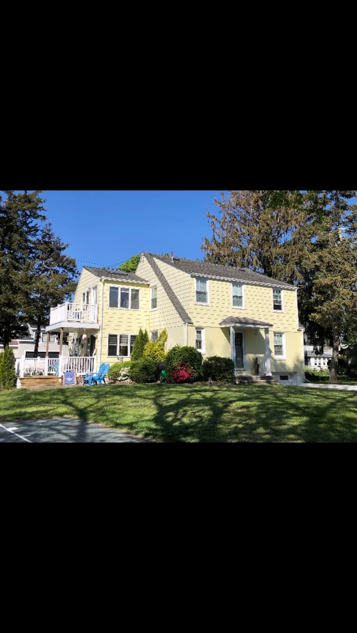 Great Beach Neighborhood - Madison, CT