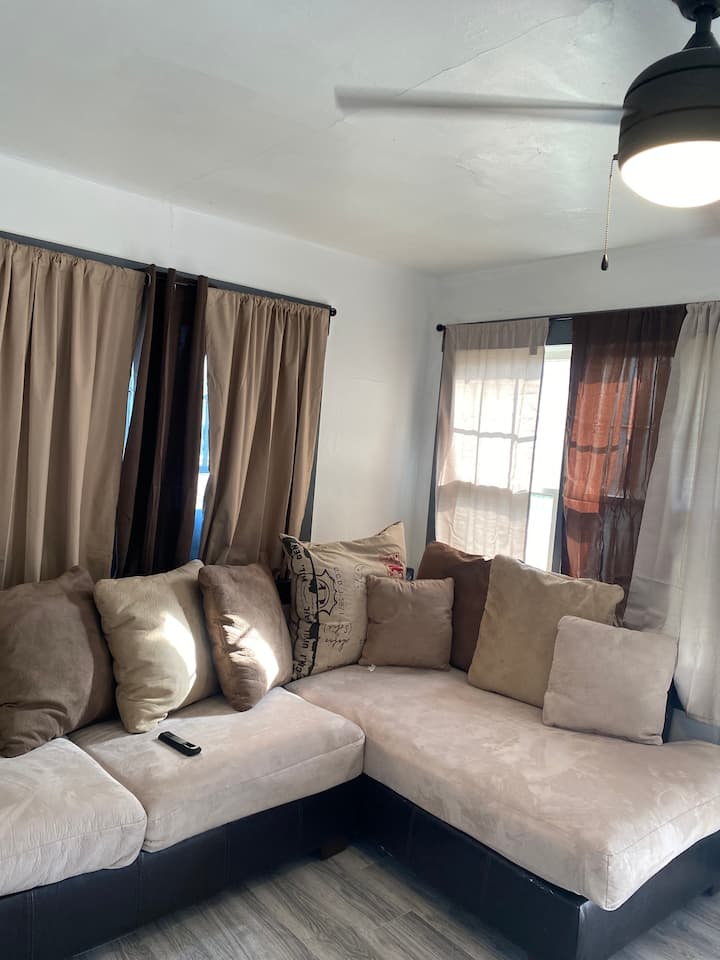 2 Bedroom Home With Full Basement Two Car Garage - Gary, IN