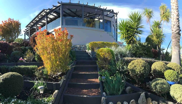 Two Private En-suites-entire Guest Wing For You. - Havelock North