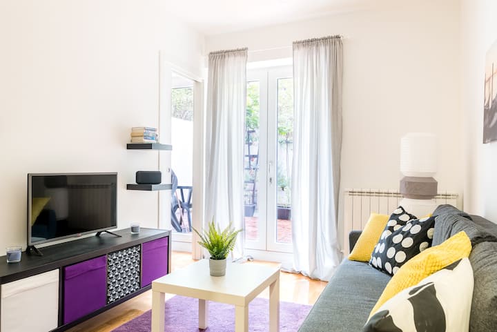Lovely Apartment In The Center With Big  Terrace - ザグレブ
