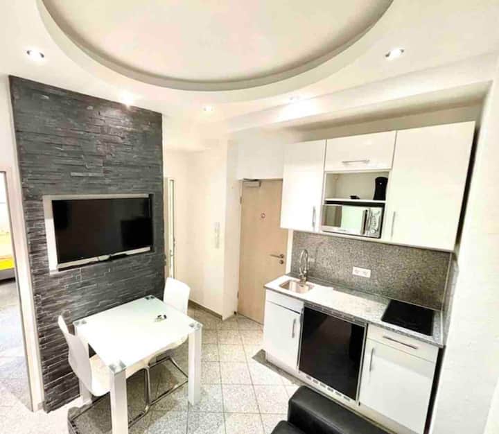 1b, Kl.apartment, Nur Langzeit, Zentral Gelegen - Frankfurt am Main