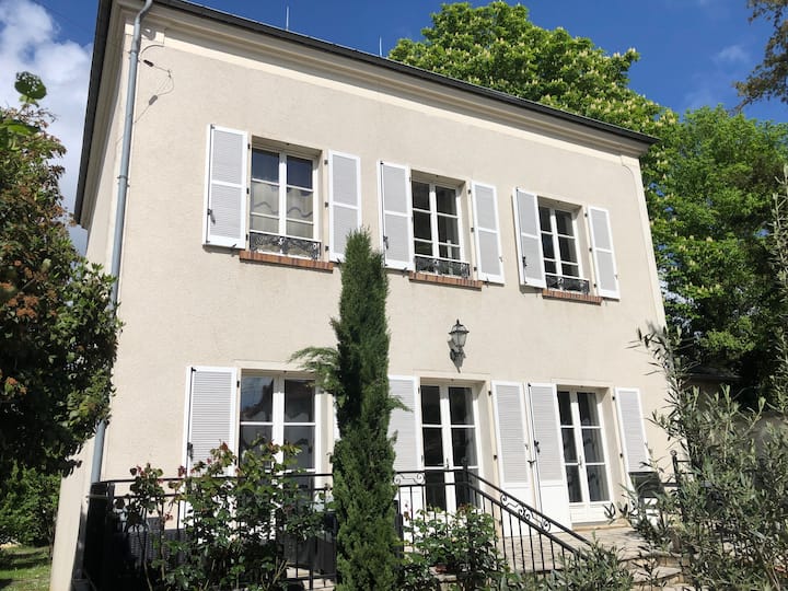 Maison Bourgeoise De 210 M2 Proche De Paris - Montlhéry