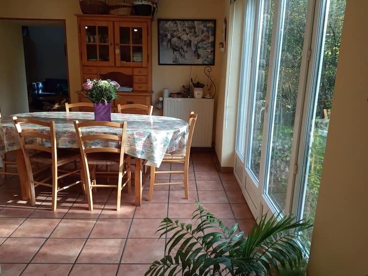Jolie Chambre Dans Une Maison à La Campagne - Flers
