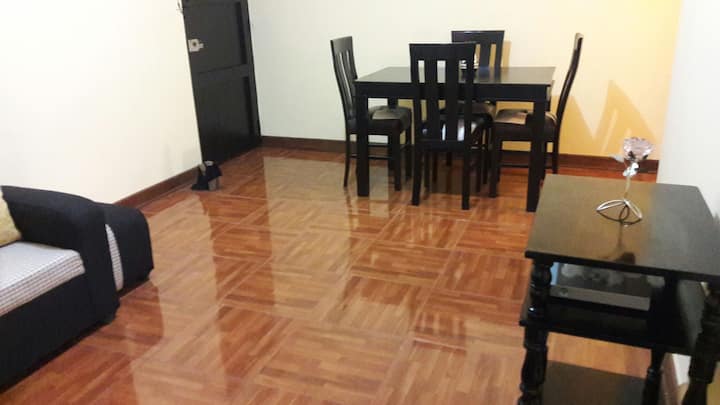 Peruvian Nest
Se Necesita 2 Dias Antes De Ingresar - Lima