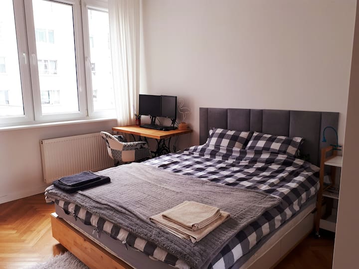 Apartment With Balcony In Center Of Gdynia - Gdynia