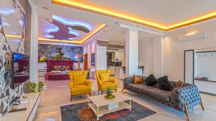 Muhteşem Manzaralı Villa - Kalkan